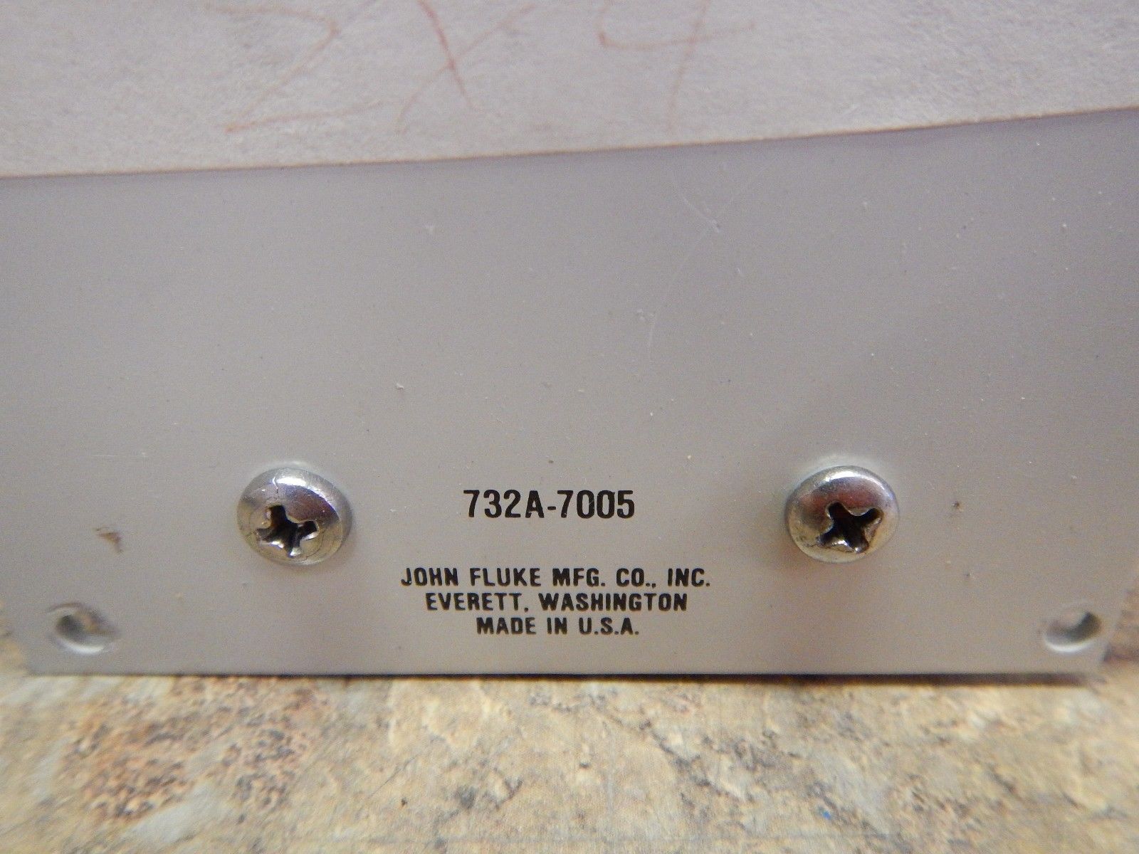 Index of /eevblog.docs/Fluke/732A/